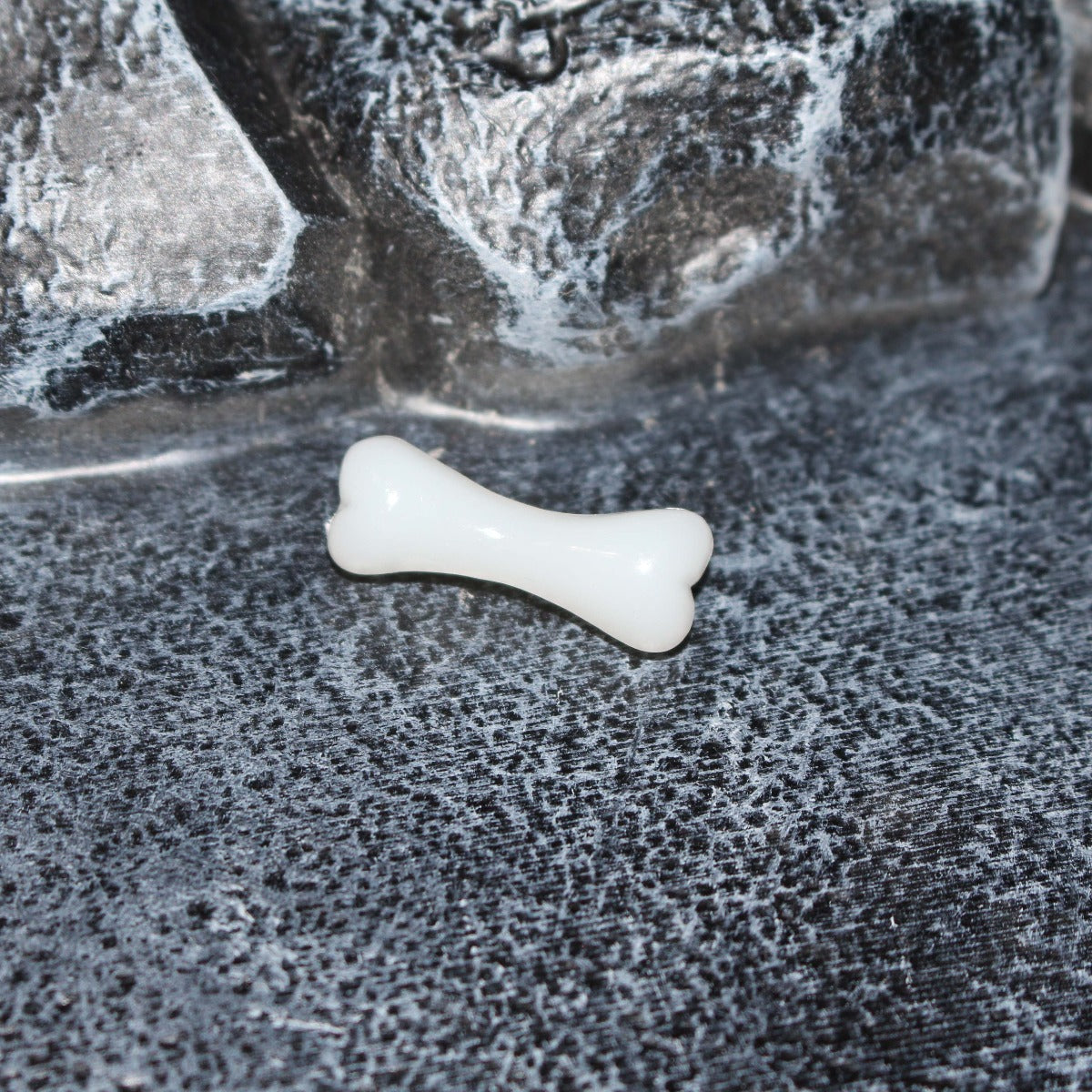 Skeleton Bone Miniature (Glow In The Dark) – Glitter Lambs